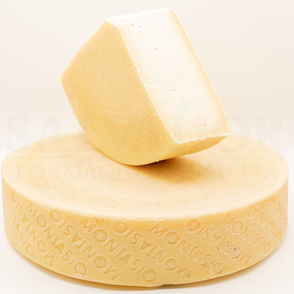 Montasio Fresco DOP - Salvador Formaggi